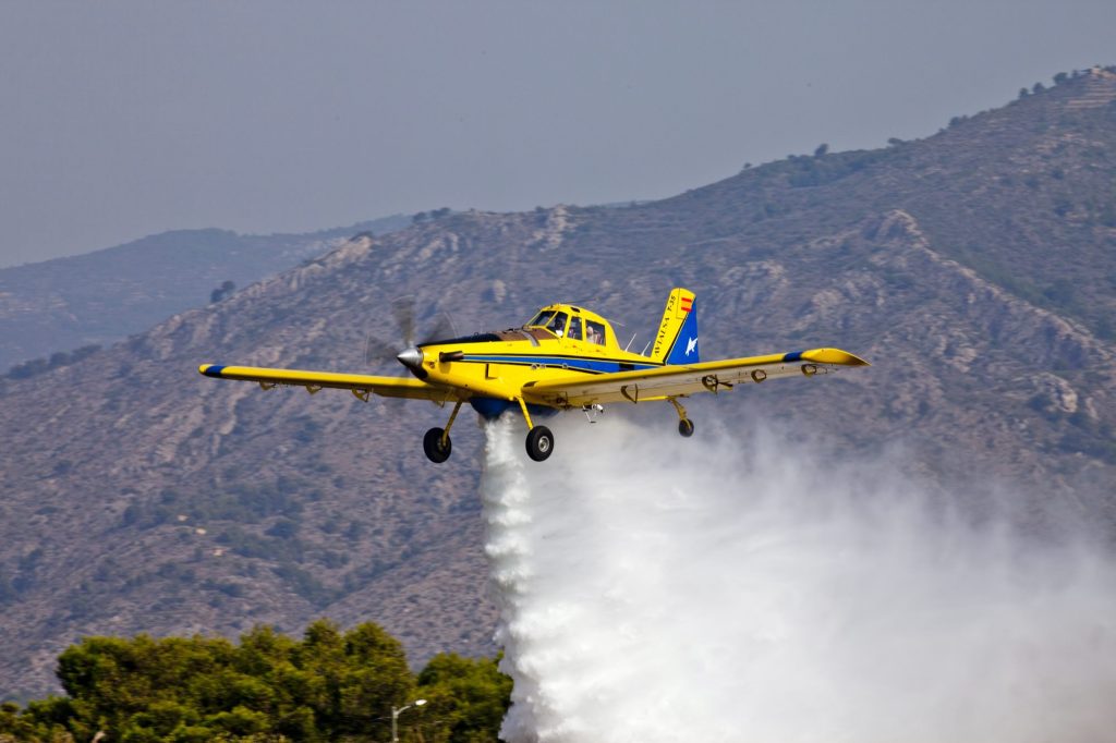 Avión contra incendio con base en Bariloche – Comunidad Campo